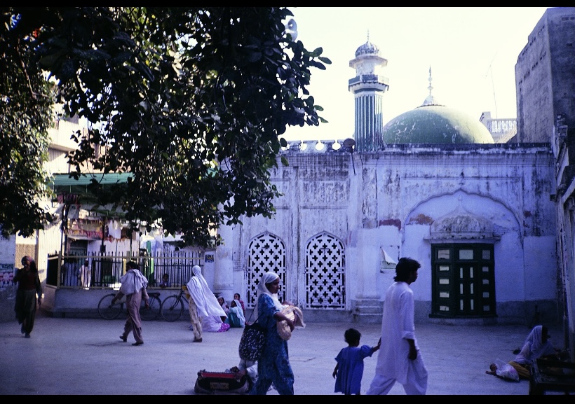 Tomb of Hazrat Shah Daula – Naqoosh-e-Javidan