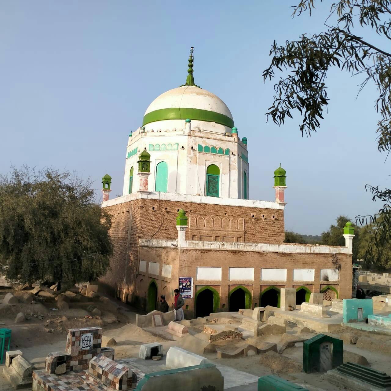 Tomb and Mosque of Hazrat Bagga Sher – Naqoosh-e-Javidan