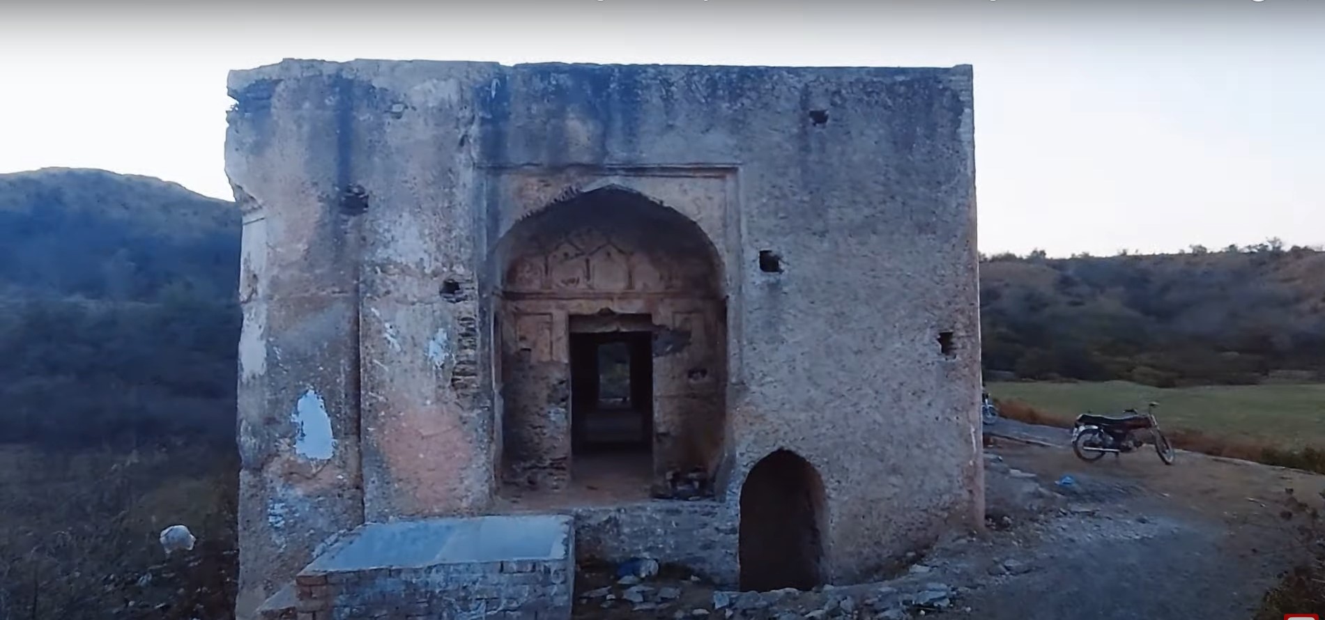 Rang Mahal Walai – Naqoosh-e-Javidan
