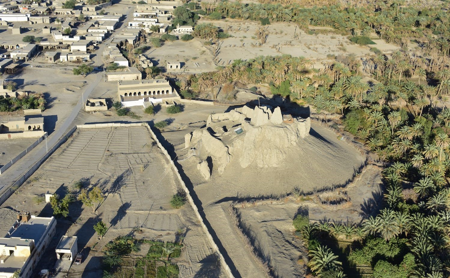 Tump Fort – Naqoosh-e-Javidan